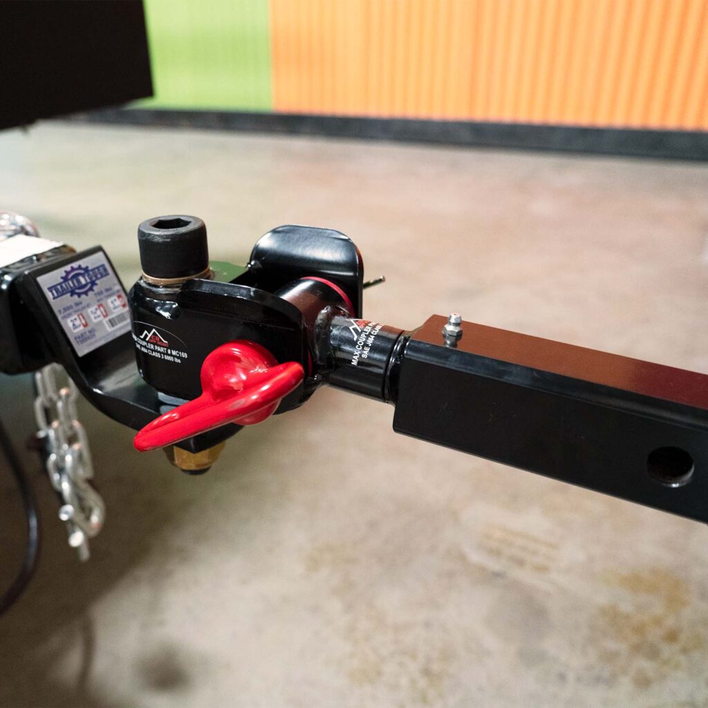 Maxx Coupler Hitch1 | Bean Trailer